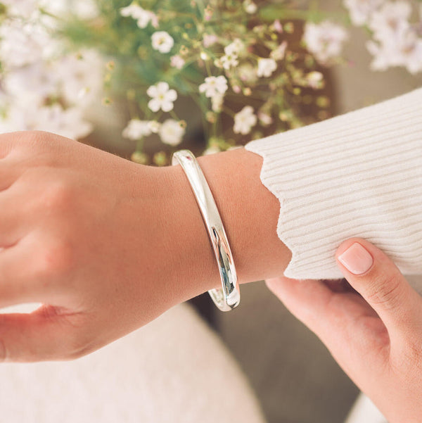 Classic Oval Silver Bangle | Solid 925 Silver